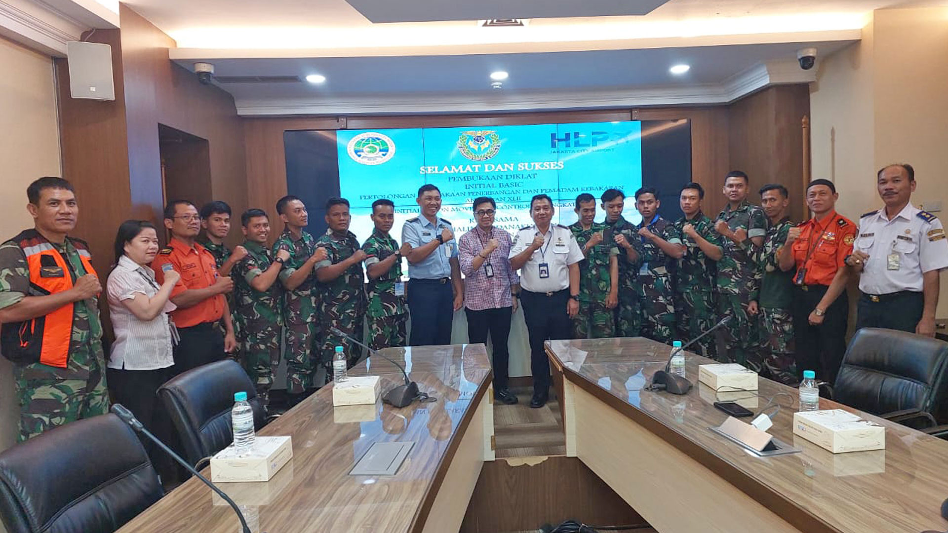 Peningkatan Keamanan dan Keselamatan Penerbangan PKP-PK dan AMC Bandara ...